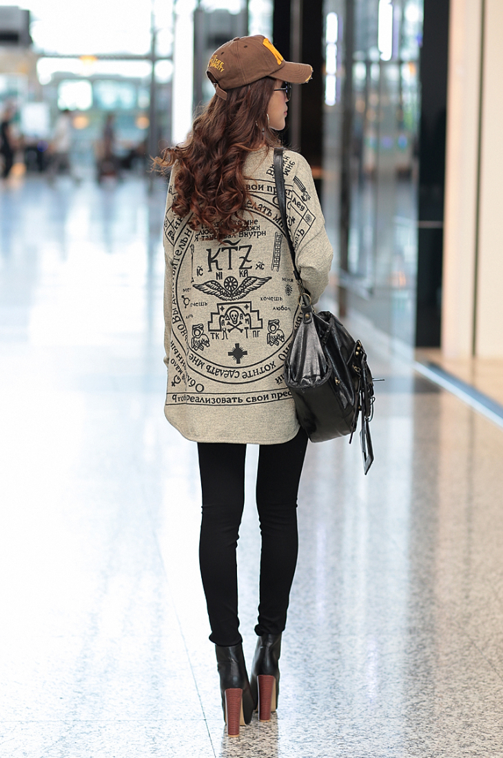 Letters Printed Loose Long Sleeve T Shirt on Luulla