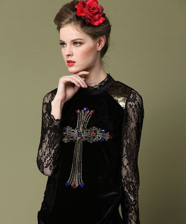 Stylish Lace Sleeves Decorated Cross Black T-shirt on Luulla